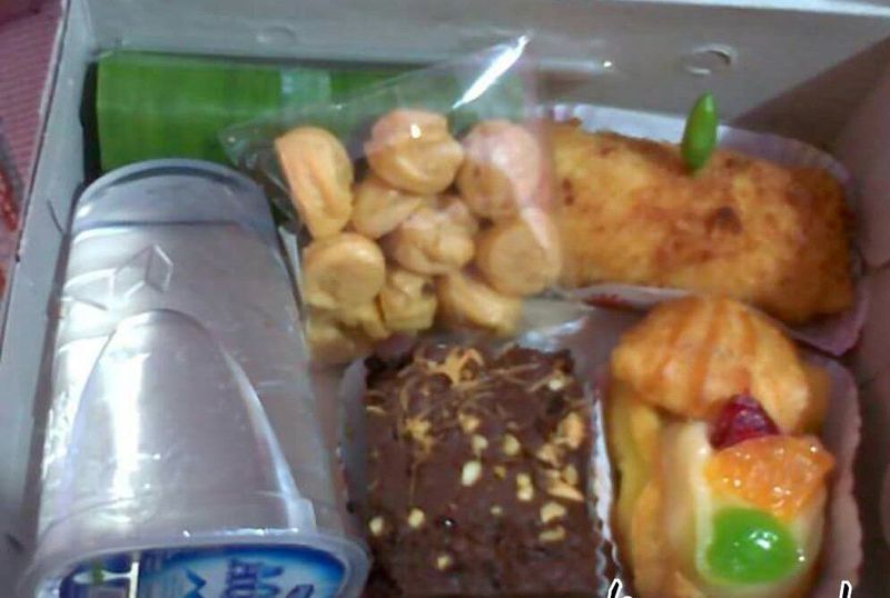 (M) Paket Snack Box