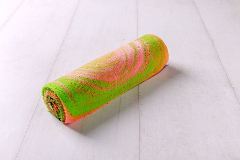 Roll Es Teler Melly Roti & Kue