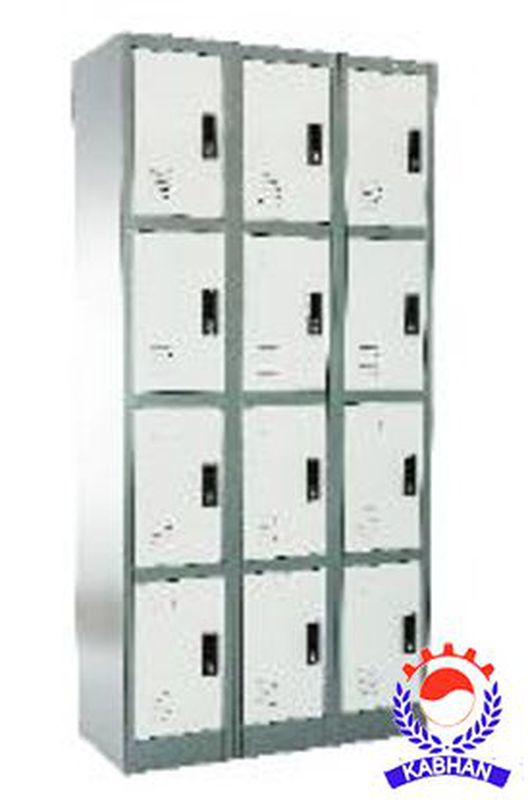 Loker 12 Pintu Ayun