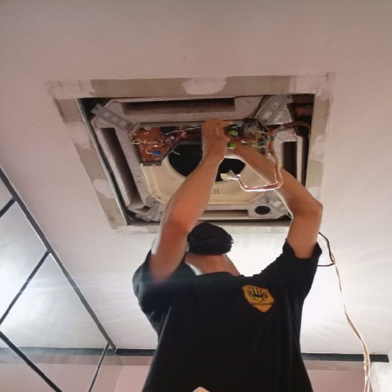 JASA BONGKAR PASANG AC CASSETE