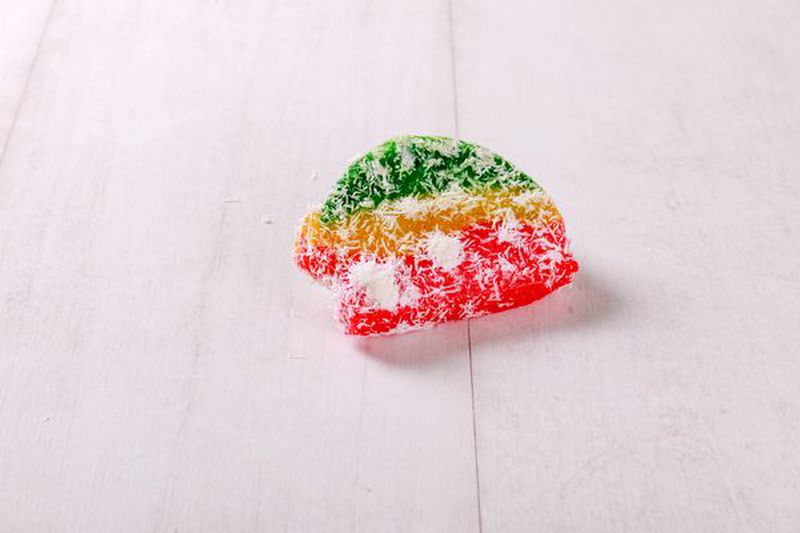 Lapis Singkong Melly Roti & Kue