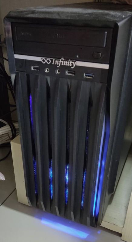 Jasa Pemeliharaan Personal Computer (PC)