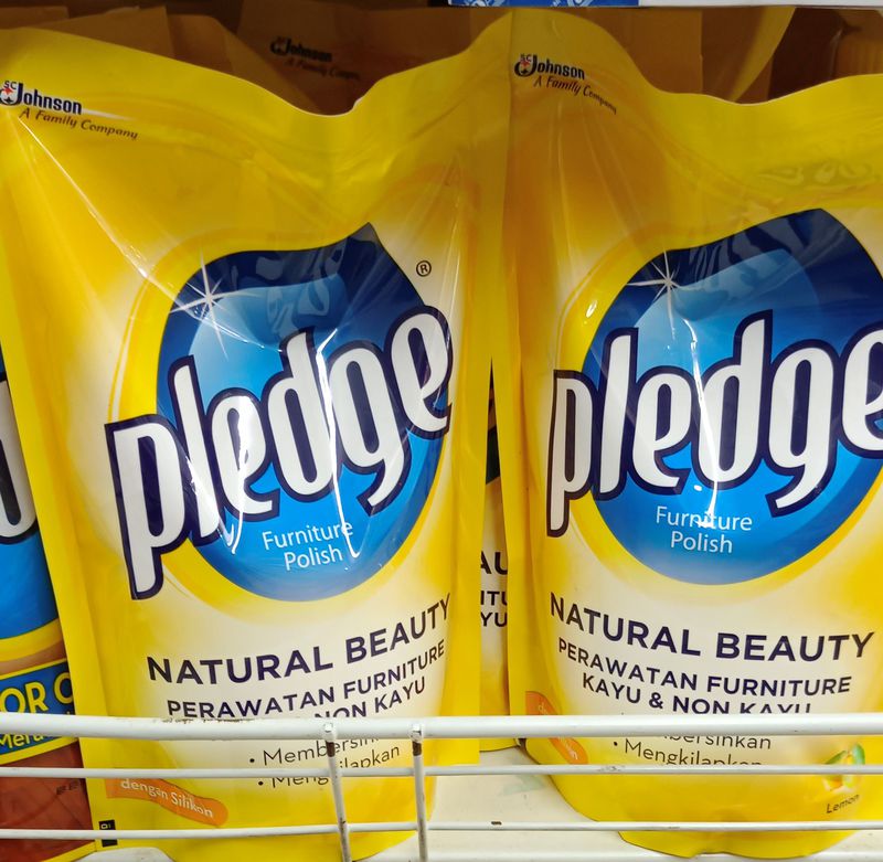 Pledge Lemon Refil 450 ml