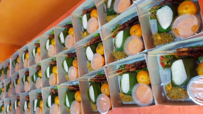 nasi box paket istimewa