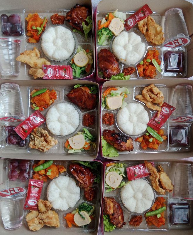 nasi box paket B2