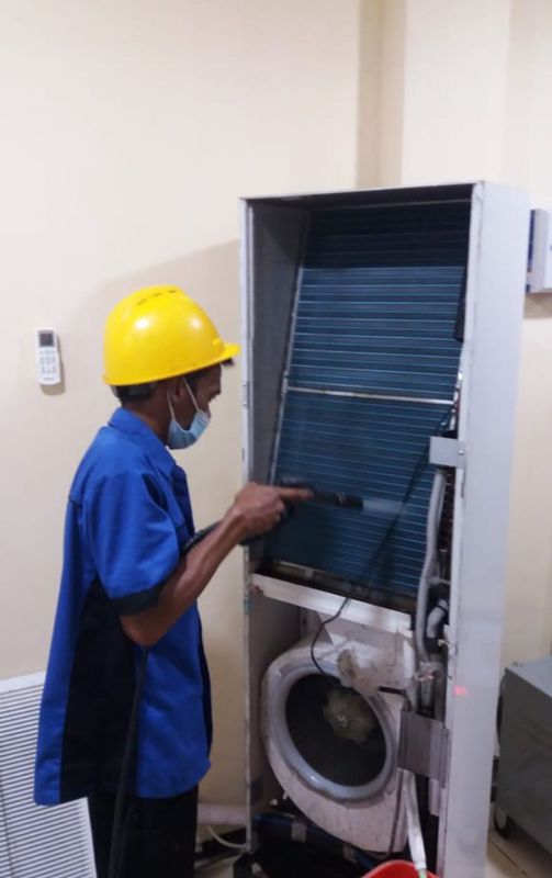 Pemeliharaan AC Standing / Cuci AC Standing