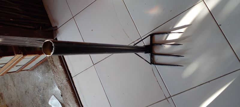 CANGKRANG GARUK GAGANG PIPA BESI