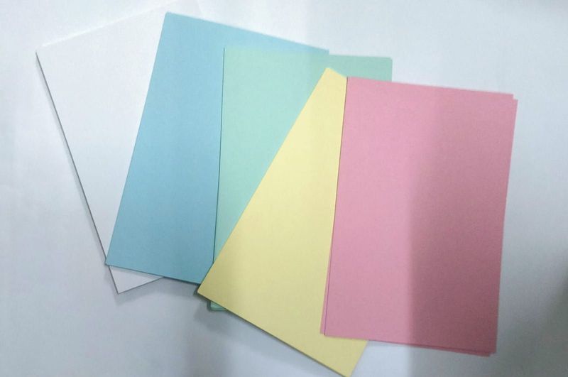 Kertas BC Pindo F4 / Folio - Putih