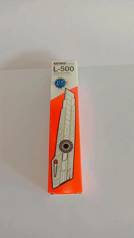 CUTTTER DAN ISI CUTTER - CUTTER L500