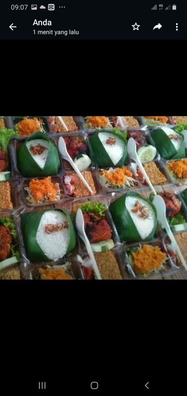 Nasi rames ayam komplit