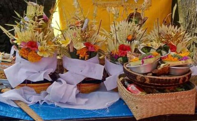 pengenteg pelinggih - Jaitan