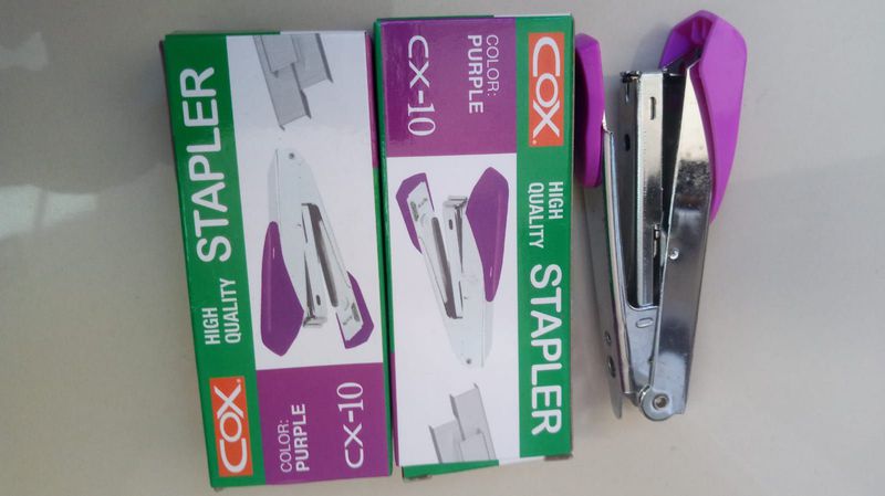 Stapler kecil merk COX