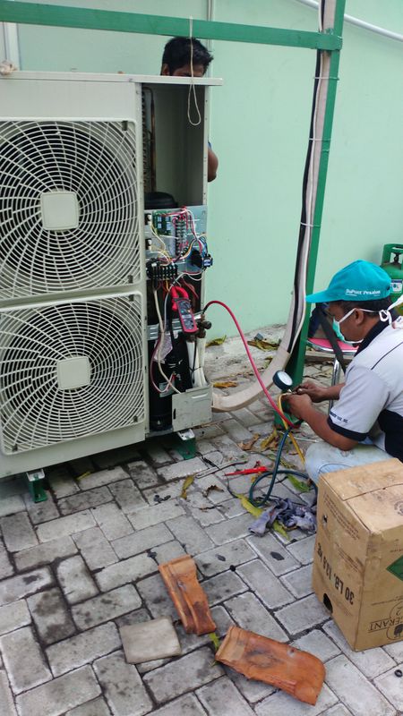 Pemeliharaan AC Split Duct dan penggantian Heppa Filter