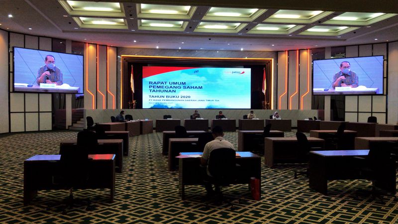 INDOOR LED VIDEOTRON PITCH 4.0 (Design Size : 8m x 3m)