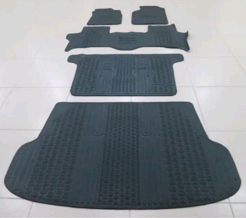 Karpet karet Innova sett