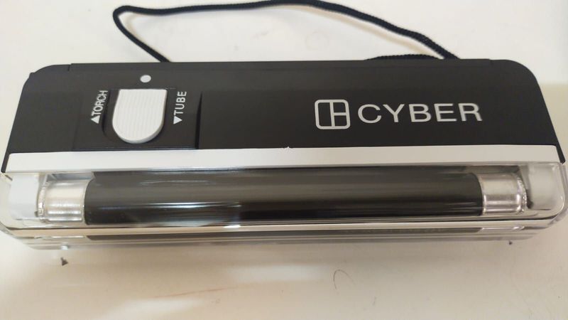 cyber Handheld Blacklight