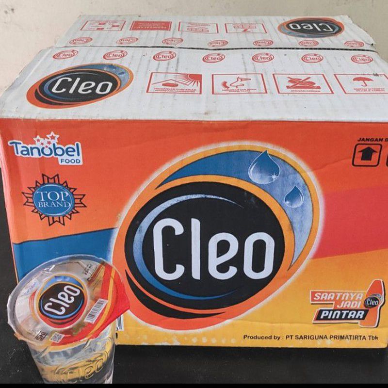 Air mineral gelas merk Cleo