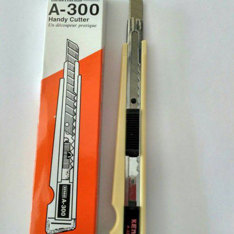 Cutter Kecil