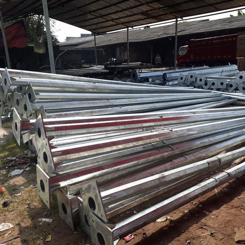 Tiang Listrik Besi 9