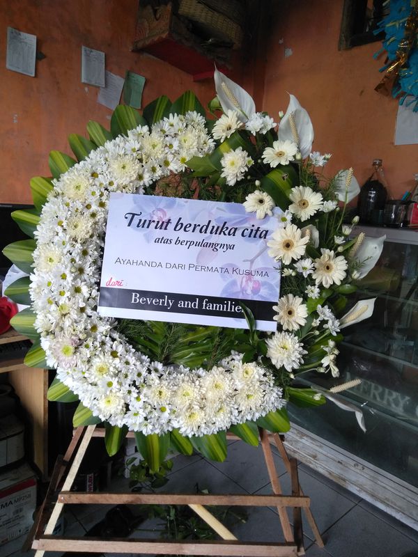 karangan bunga segar