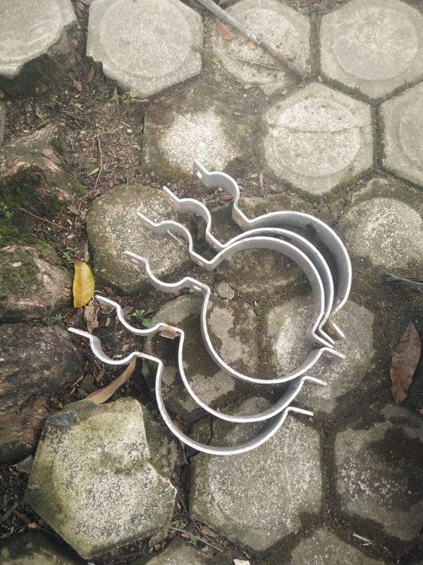 Plat Beugel Beton dan Baut Mor 14
