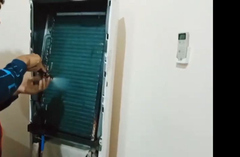 Service AC Standing Floor