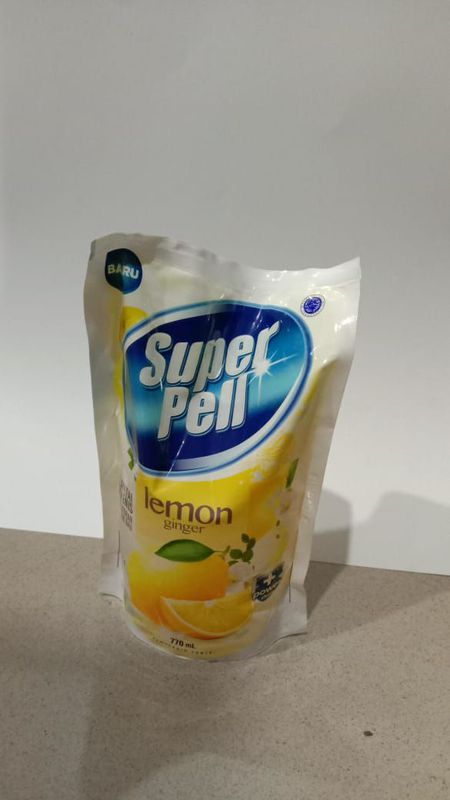 Pembersih Lantai Super Pell (Kemasan Refill 800ml)