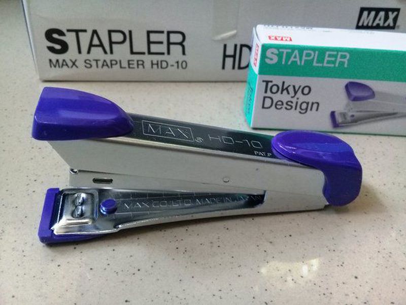 Staples MAX HD 10