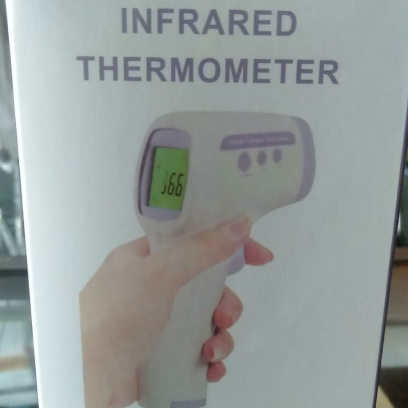 Pendeteksi suhu tubuh thermo gun