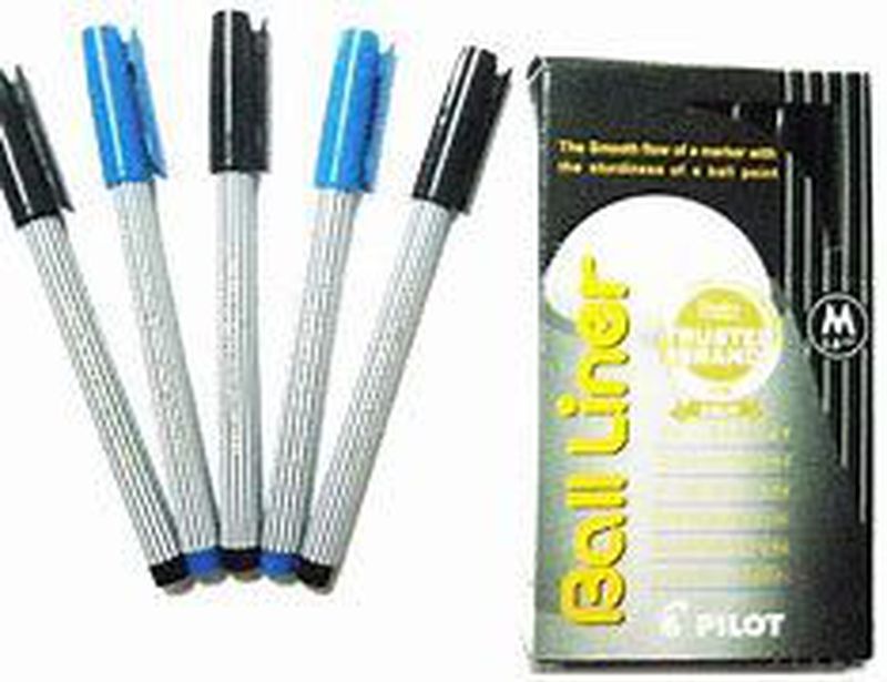 Ballpoint - Hitam