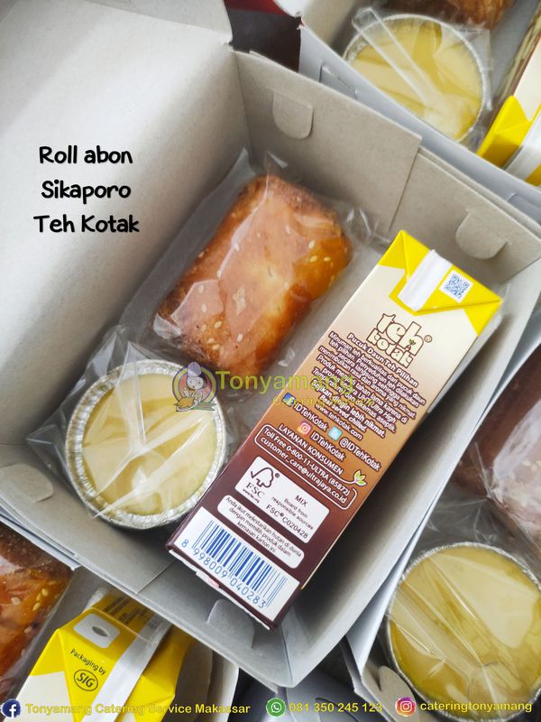 Snack box / Kue Dos - 3 Kue+Air Mineral