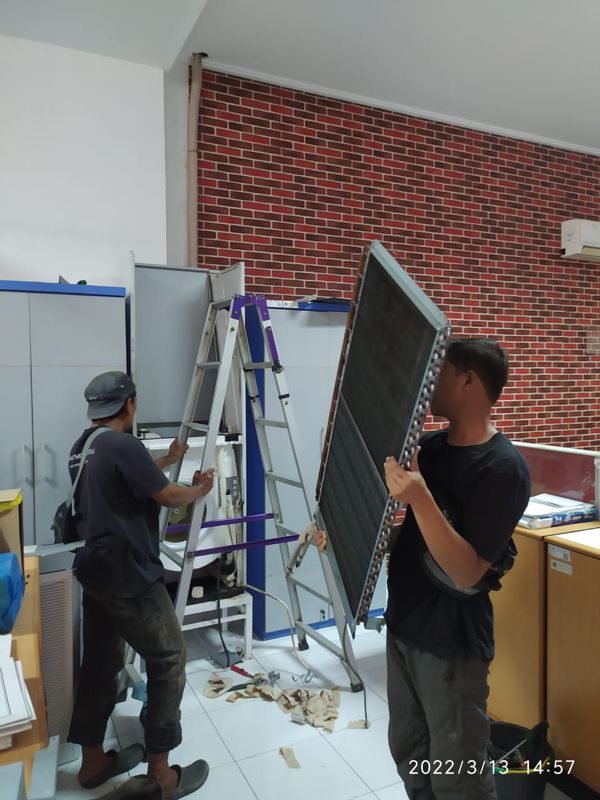 servis cuci bongkar AC standing floor