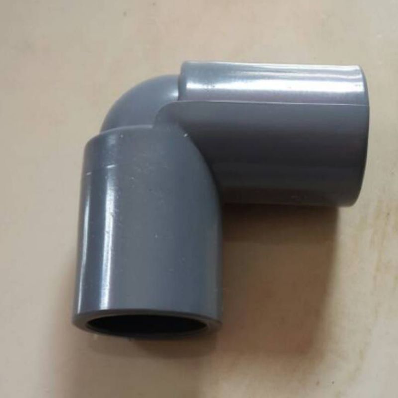 Pipa sambungan knee L 1/2" PVC