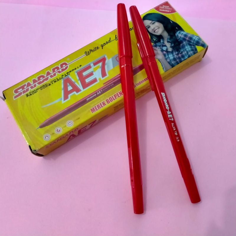 Pulpen Standard AE7 warna merah