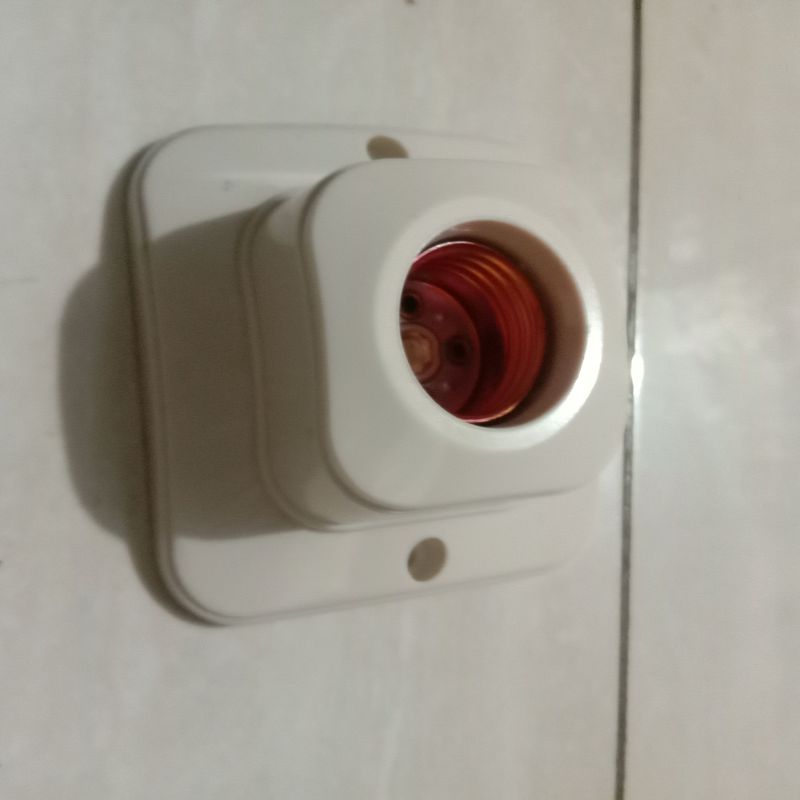 fitting lampu