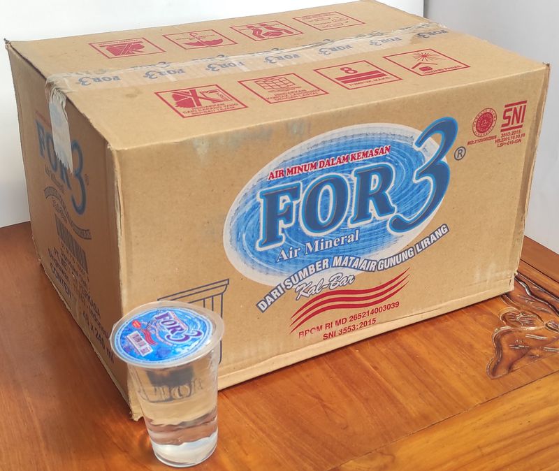 Air Minum Mineral Gelas For3 240 ml x 48 / Dus