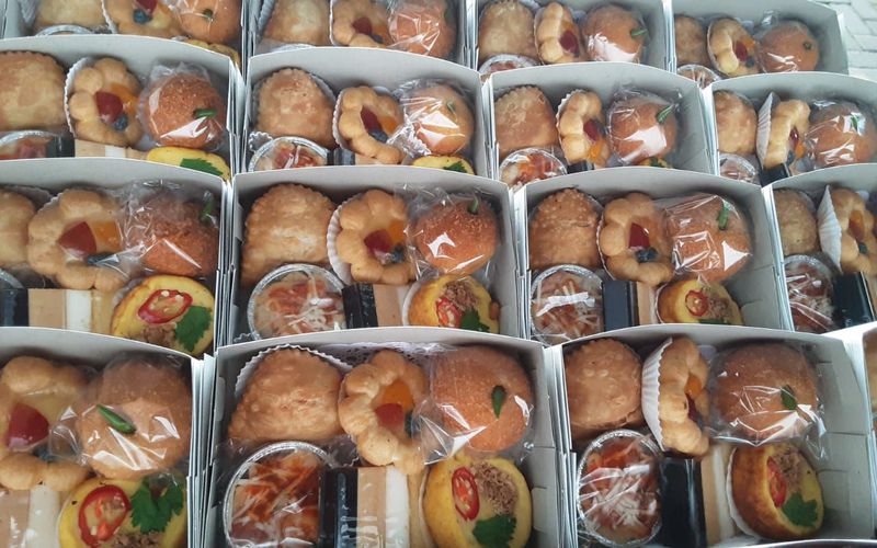 Snack Box Kue Mini Isi 6