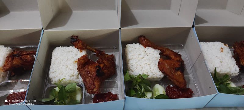 NASI BOX B (Ayam Bakar)