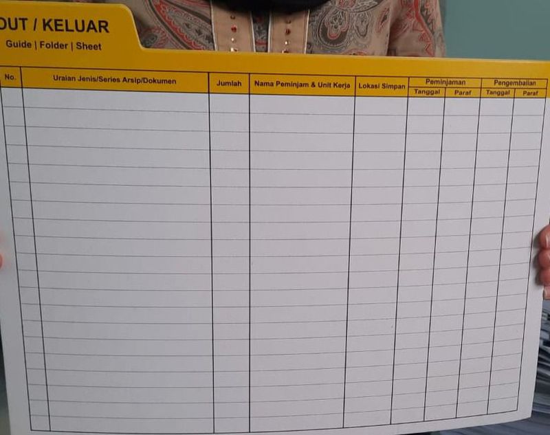 Sekat Arsip Out/ Keluar