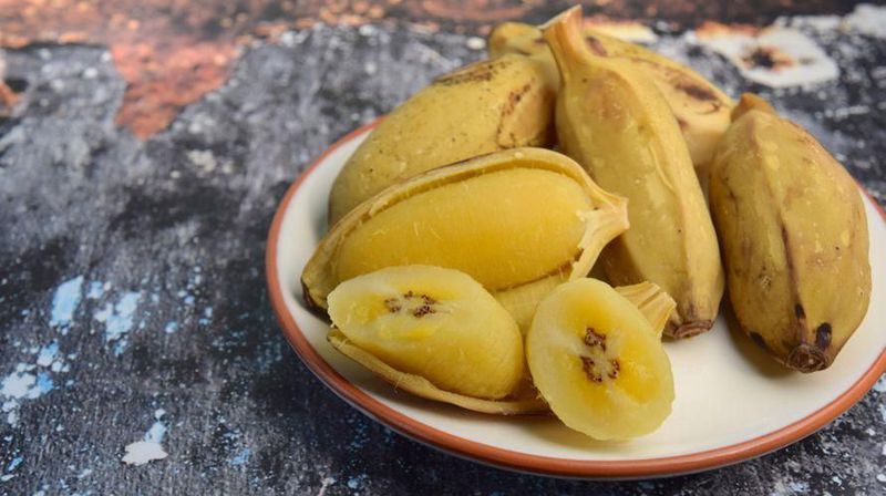 PISANG REBUS (1 BUAH)