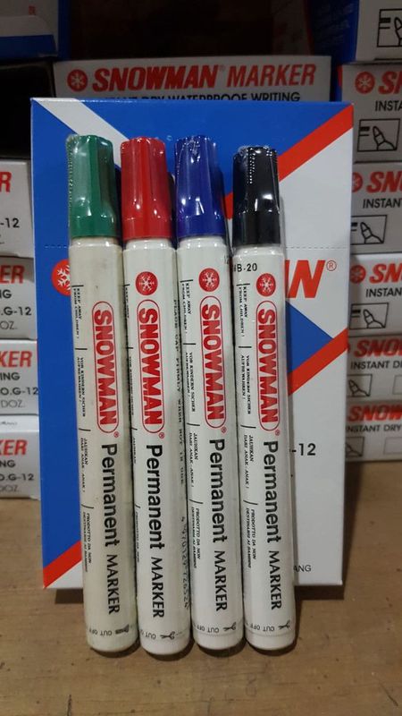Spidol Permanent Marker Snowman - Merah