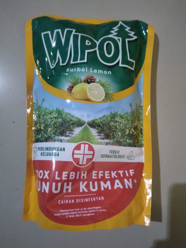WIPOL 750 ML
