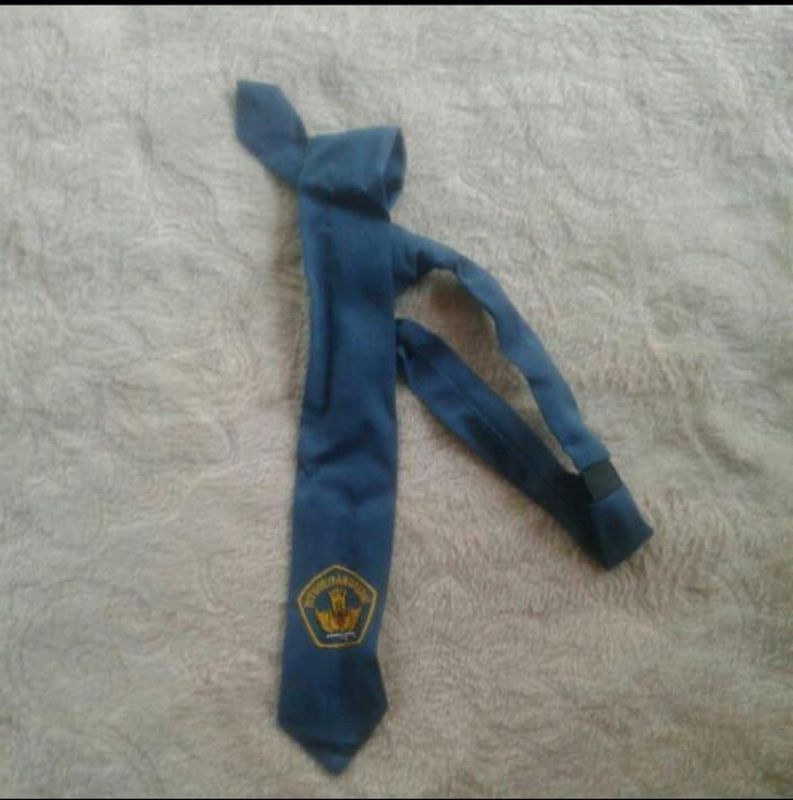 DASI SEKOLAH SMA PEREMPUAN DAN LAKI-LAKI