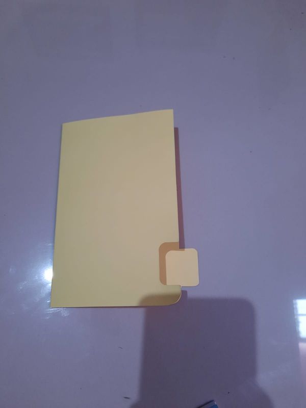 Folder Kecil - Kuning Muda
