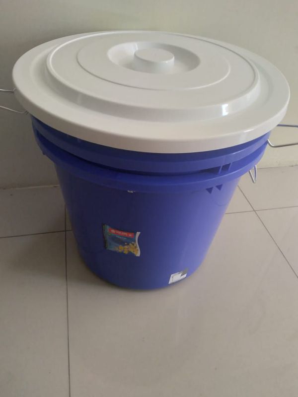 EMBER BESAR PAKAI TUTUP