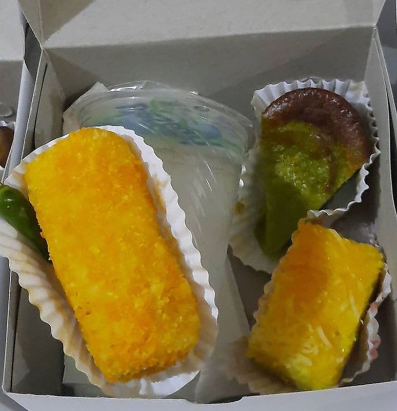 Kue Kotak (Snack box) by Rafiah catering