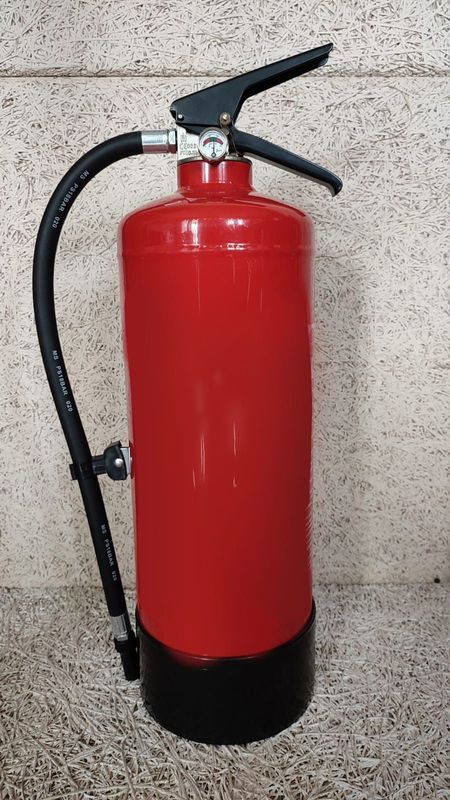 Refill APAR ABC Powder Spesifikasi : Powder ABC-80 (Storage Pressure), 6 kg