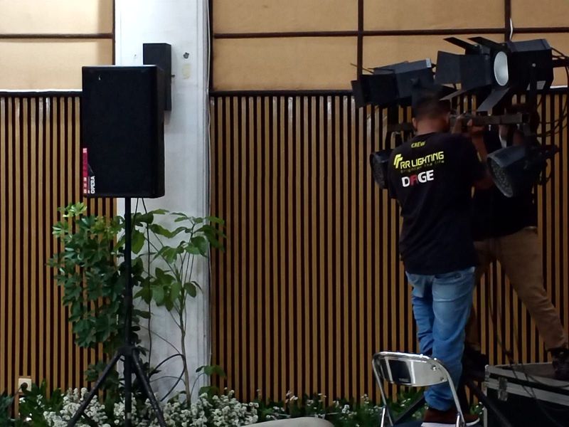 Belanja Sewa Peralatan Bantu Sewa Alat Penerangan - Lighting