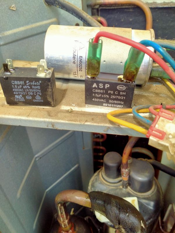 Penggantian kapasitor Indor AC