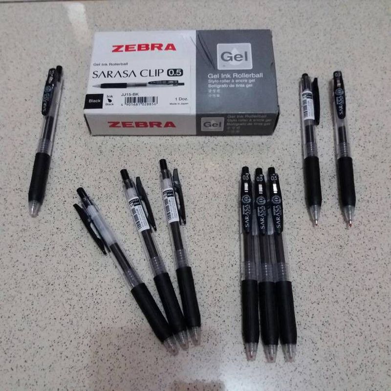 Ballpoint Zebra Sarasa 0,5 Hitam